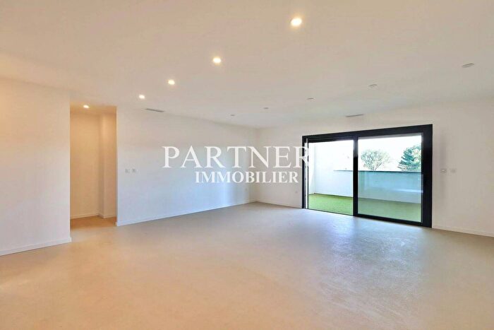 Appartement à louer - Saint Mitre les Granettes Pey Blanc, Aix-en-Provence - 3 pièces - 2 chambres