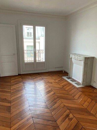 Appartement à louer - Henri Barbusse, Levallois-Perret - 3 pièces - 2 chambres