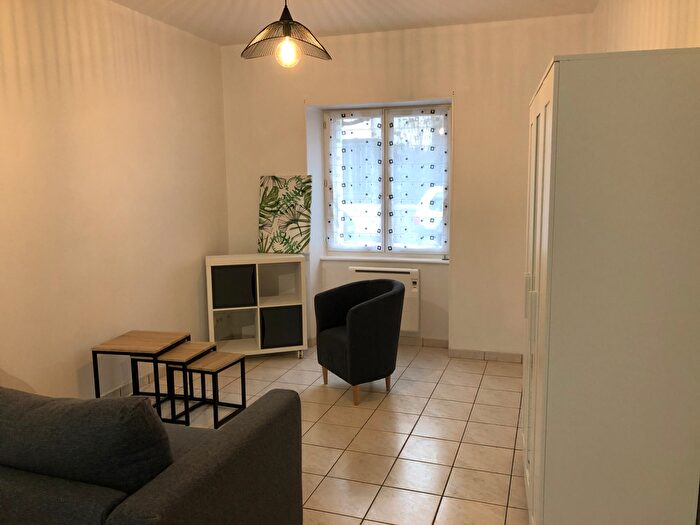 Appartement à louer - Brive-la-Gaillarde, Le Rocher Coupé, Breuil, Malecroix - 1 pièce