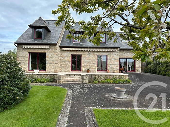 Maison à vendre - Louvigné-du-Désert - 9 pièces - 5 chambres