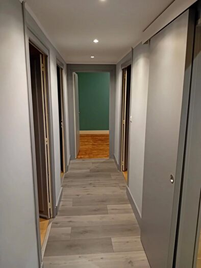 Appartement à vendre - Polminhac - 5 pièces - 3 chambres