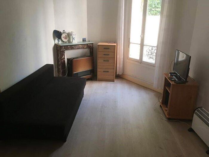 Centre-Voltaire, Asnières-sur-Seine - Appartement 1 pièce à louer