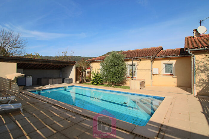 Maison 4 pièces à Puy-l'Évêque, à vendre