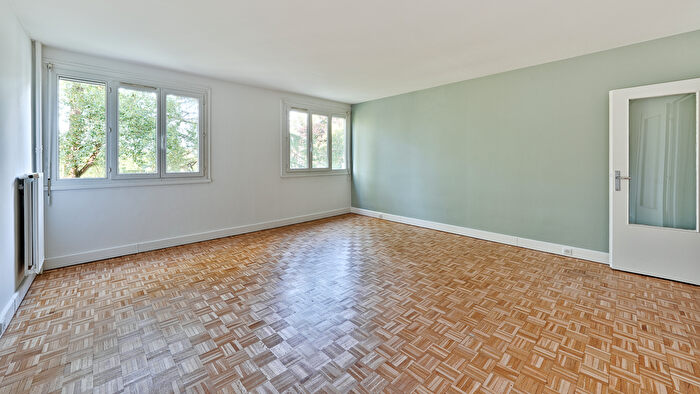 Appartement à louer - Ville-dAvray - 3 pièces - 2 chambres