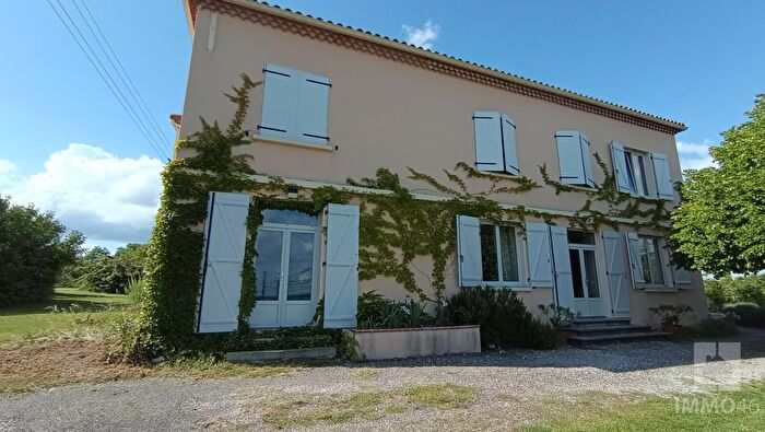 Maison 10 pièces à Montpezat-de-Quercy, à vendre