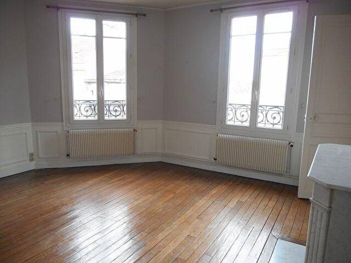 Centre Ville, Reims : Appartement 4 pièces à louer