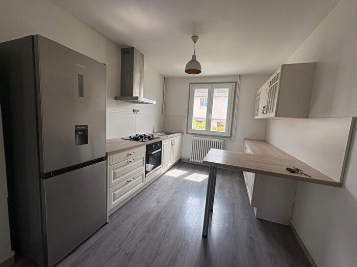 Châteauroux, Belle-Isle, Les Rocheforts, Saint-Christophe, Vaugirard : Maison 4 pièces à louer