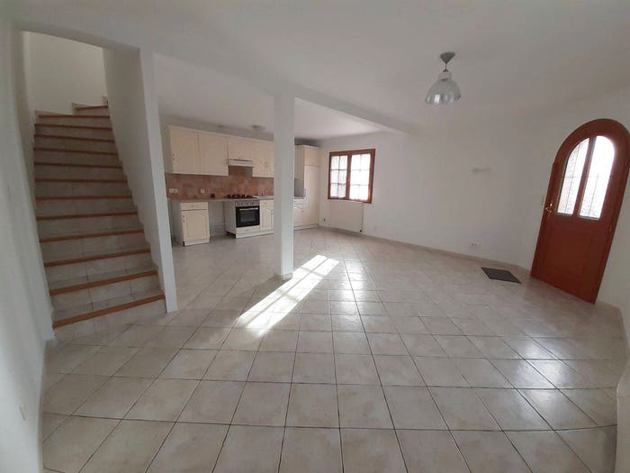 Appartement 3 pièces à Noiseau, à louer