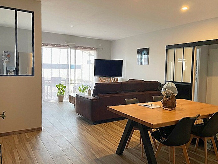 Maison à vendre - Angliers - 4 pièces - 3 chambres