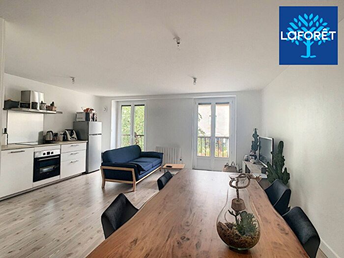 Appartement à louer - Centre-Plaine dElite, Brignais - 2 pièces - 1 chambre