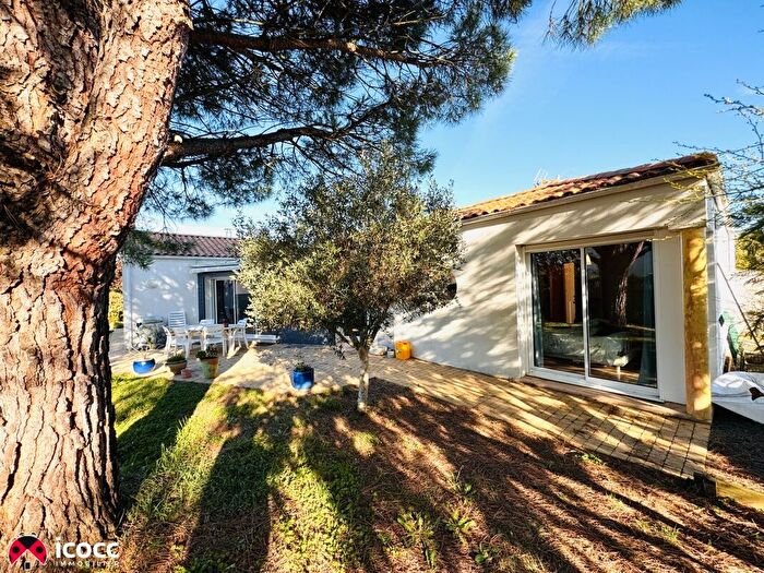 Maison à vendre - Luçon - 6 pièces - 2 chambres