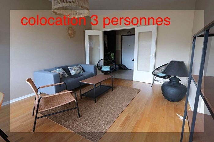 Appartement à louer - Centre, Écully - 3 pièces - 3 chambres