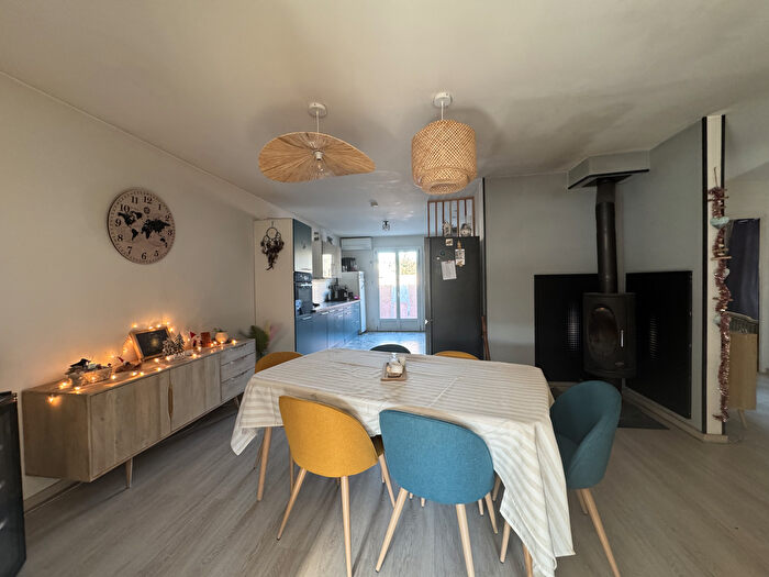 Maison à vendre - Coursan - 6 pièces - 4 chambres