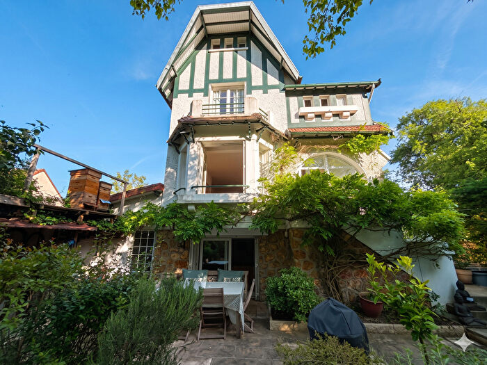 Maisons-Laffitte, Est - Maison 6 pièces à louer