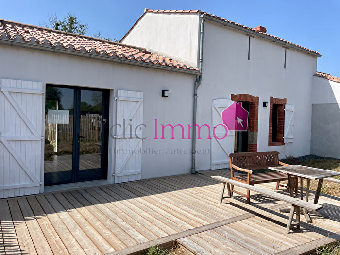 Maison à vendre - Saint-Gilles-Croix-de-Vie - 3 pièces - 2 chambres