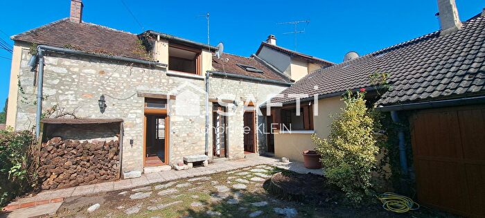 Maison à vendre - Bagneaux-sur-Loing - 5 pièces - 4 chambres