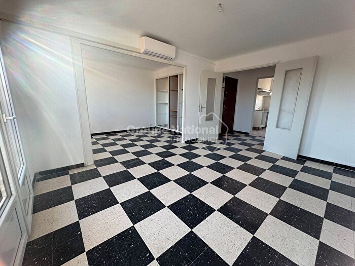 Appartement à louer - Carraire, Miramas - 3 pièces - 2 chambres