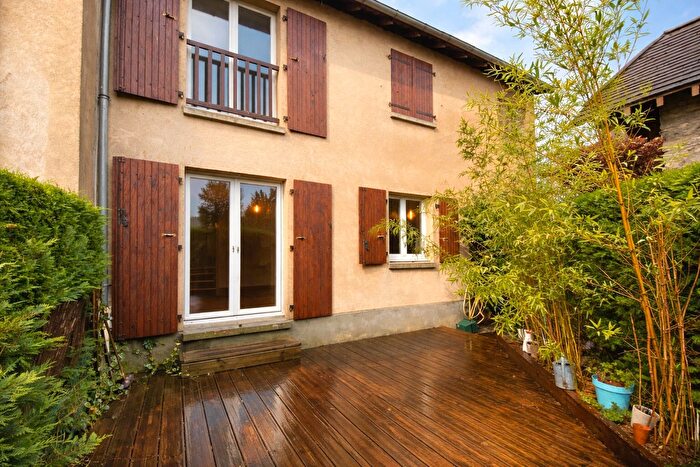 Maison à louer - Fontenay-le-Fleury, Chapelle Saint-Jean - 4 pièces - 3 chambres