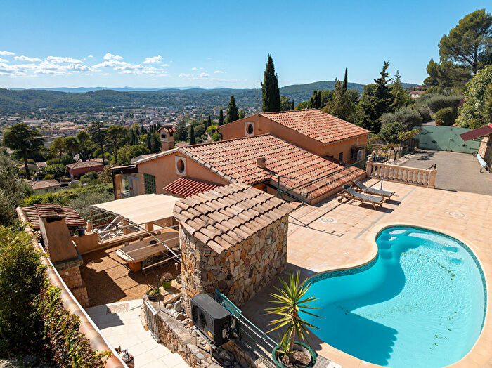Maison à vendre - Draguignan, Maljournal, Le Fournas, Les Incapis, Saint-Hermentaire - 8 pièces - 5 chambres