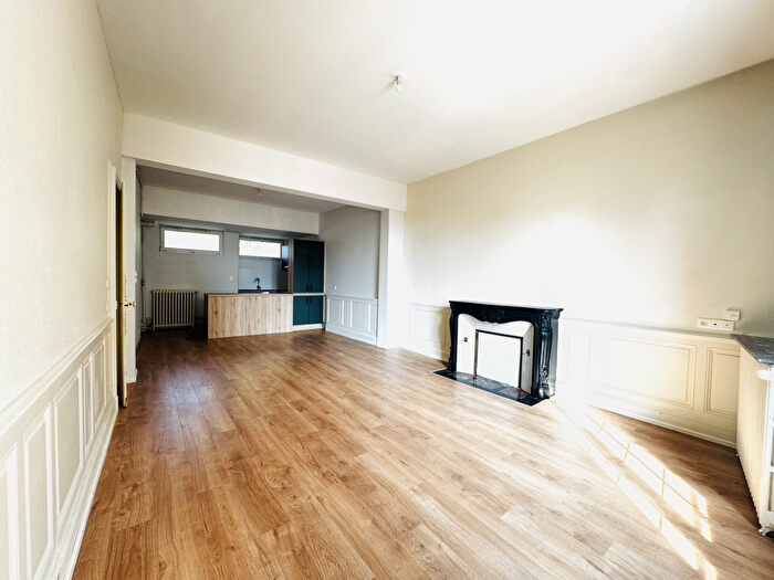 Appartement à louer - Poitiers, Centre-ville - 3 pièces - 2 chambres