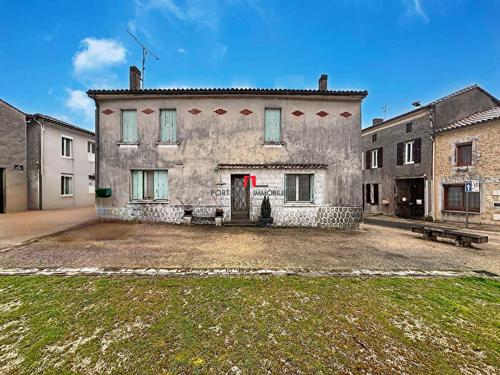 Montlieu-la-Garde : Maison 4 pièces à vendre