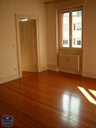 Appartement 4 pièces à louer à Strasbourg, Krutenau