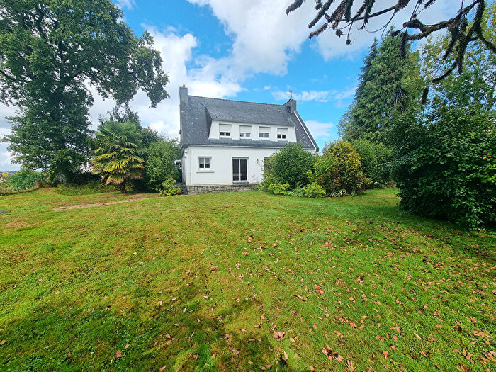 Quimperlé - Maison 9 pièces à vendre