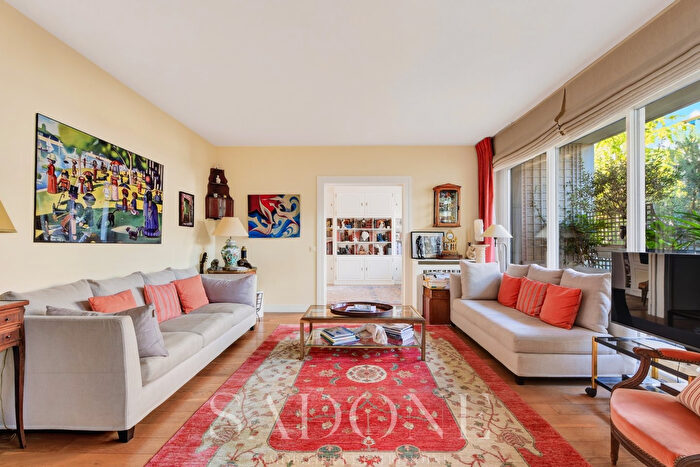 Neuilly-sur-Seine, Parc de Neuilly : Appartement 5 pièces à vendre