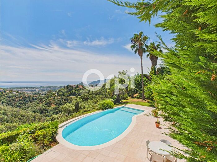 Maison à vendre - Mandelieu-la-Napoule, Minelle - 5 pièces - 4 chambres