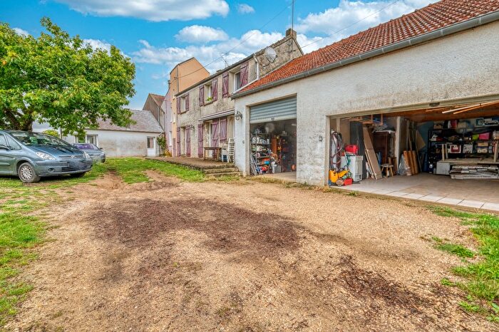 Maison à vendre - Chambry - 10 pièces - 5 chambres