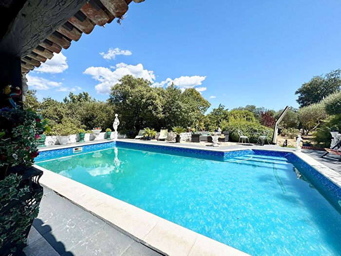 Maison à vendre - Besse-sur-Issole - 5 pièces - 4 chambres