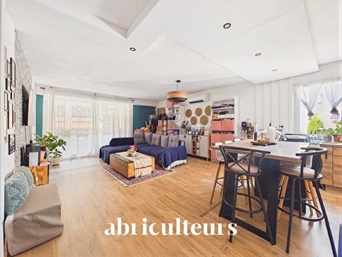 Salon-de-Provence, Centre-ville : Appartement 3 pièces à vendre