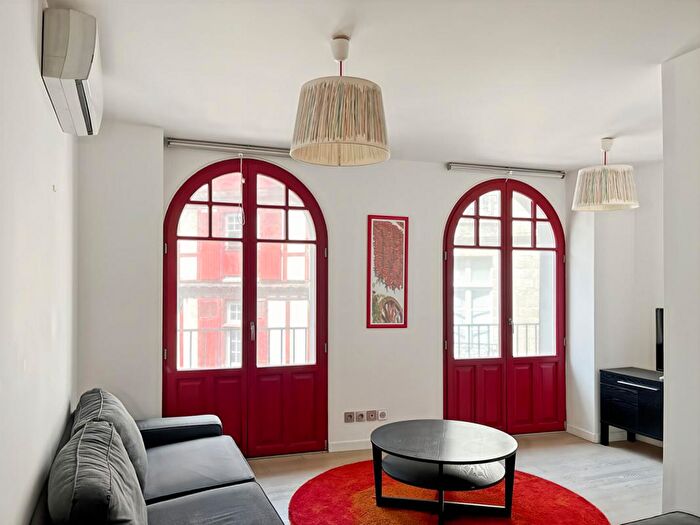 Appartement à vendre - Saint-Jean-de-Luz, Centre-ville - 3 pièces - 2 chambres