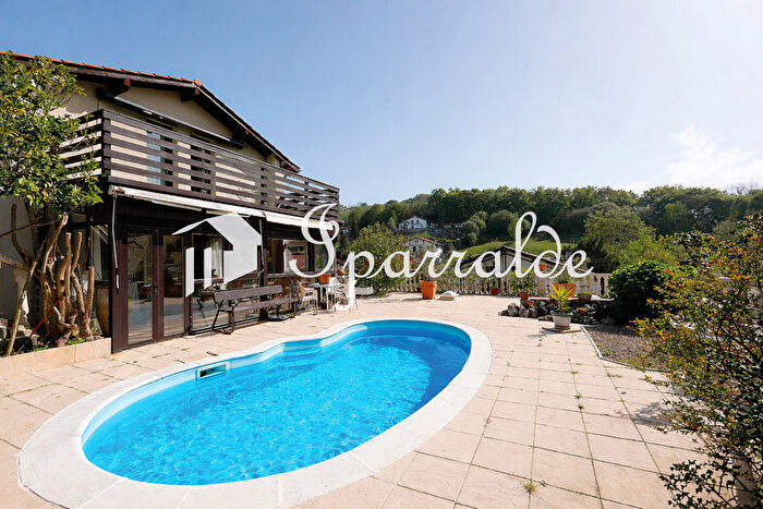 Maison à vendre - Hendaye - 5 pièces - 3 chambres
