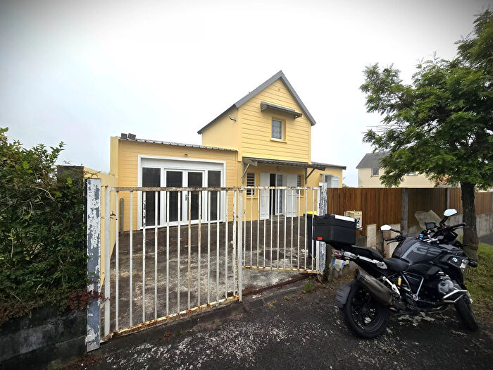 Maison à vendre - La Plaine-des-Palmistes - 4 pièces - 2 chambres