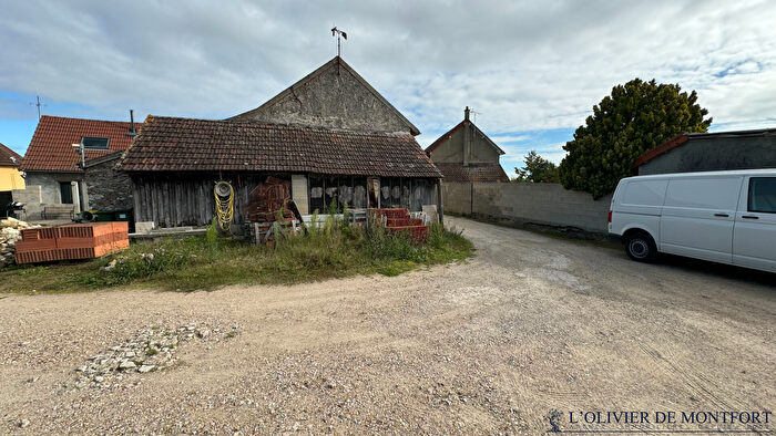 Maison à vendre - Orgerus - 6 pièces