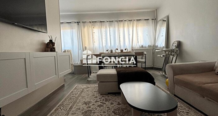 Appartement à vendre - Évry, Champs Elysées - 3 pièces - 2 chambres