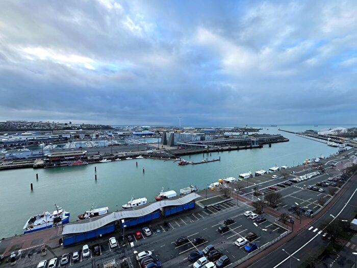 Appartement à vendre - Boulogne-sur-Mer, Saint-Pierre - 4 pièces - 2 chambres