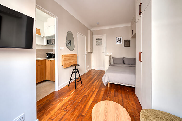 Paris 17ème, La Fourche, Guy Moquet : Appartement 1 pièce à vendre