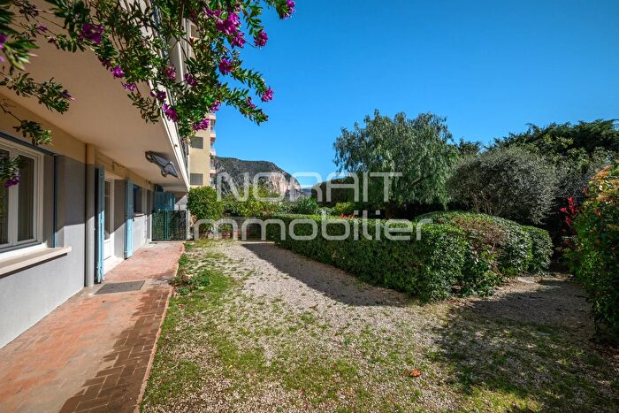 Appartement à vendre - Beaulieu-sur-Mer - 3 pièces - 2 chambres
