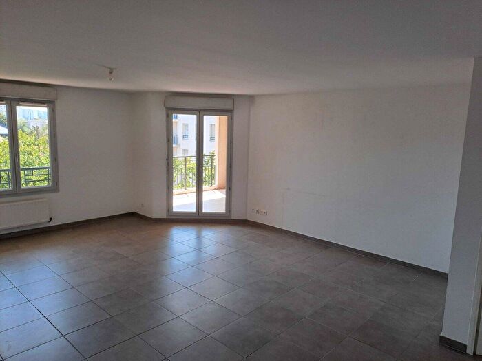 Le Bachut, Lyon 8ème arrondissement : Appartement 4 pièces à louer