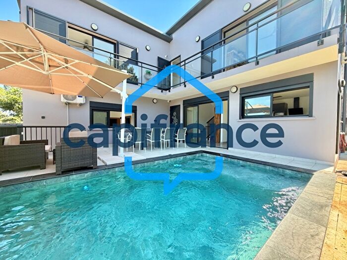 Maison 5 pièces à vendre à Saint-Pierre, Mont Vert les Hauts, Bérive, Les Chênes