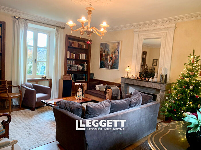 Maison à vendre - Neuville-de-Poitou - 6 pièces - 4 chambres