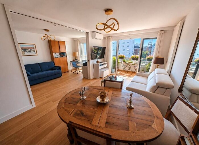 Paris 20ème, Plaine, Lagny : Appartement 3 pièces à vendre