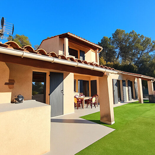 Maison à vendre - Nans-les-Pins - 6 pièces - 5 chambres