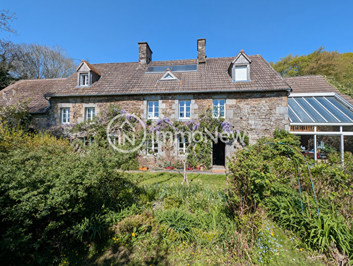 Maison à vendre - Hocquigny - 9 pièces - 6 chambres