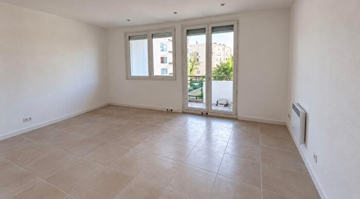 Nîmes, Route d'Arles : Appartement 4 pièces à vendre