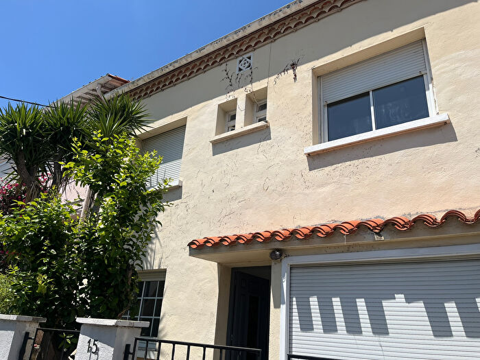 Maison à vendre - Perpignan - 5 pièces - 4 chambres