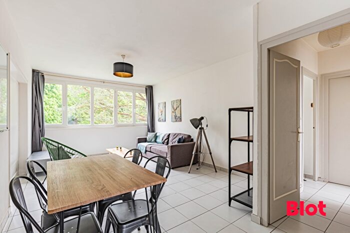 Saint-Herblain, Nord : Appartement 4 pièces à vendre