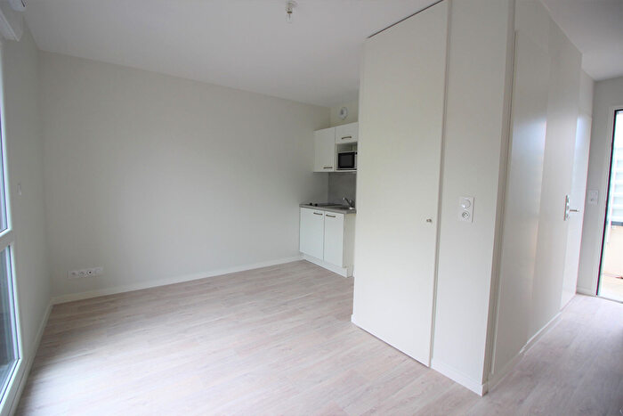 Appartement 1 pièce à Troyes, Chartreux, à louer
